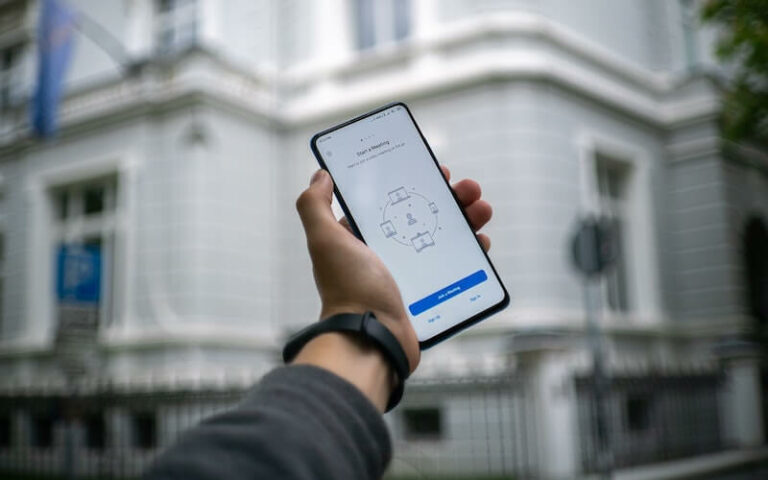 How to Customize, Change & Set your Zoom Profile Picture