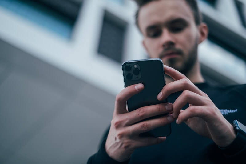 Fix iOS App Store Update Buttons Aren't Working on iPhone